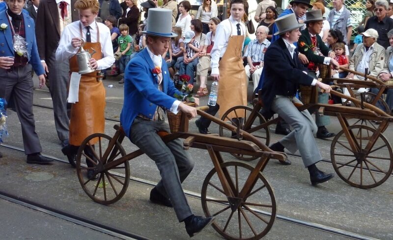 What the Sechseläuten Tradition in Zürich is all about