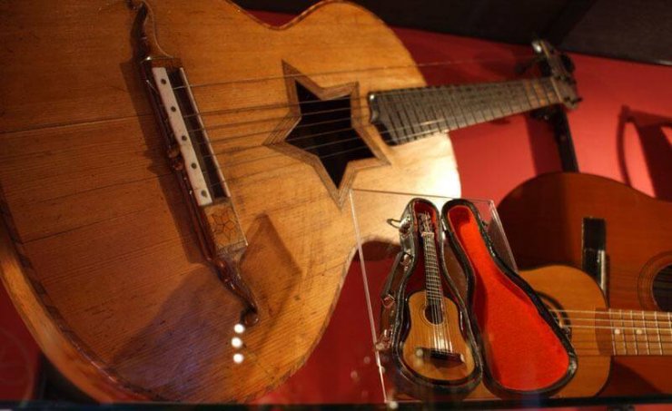 Clown Dimitri is a Swiss Legend - Newly Swissed