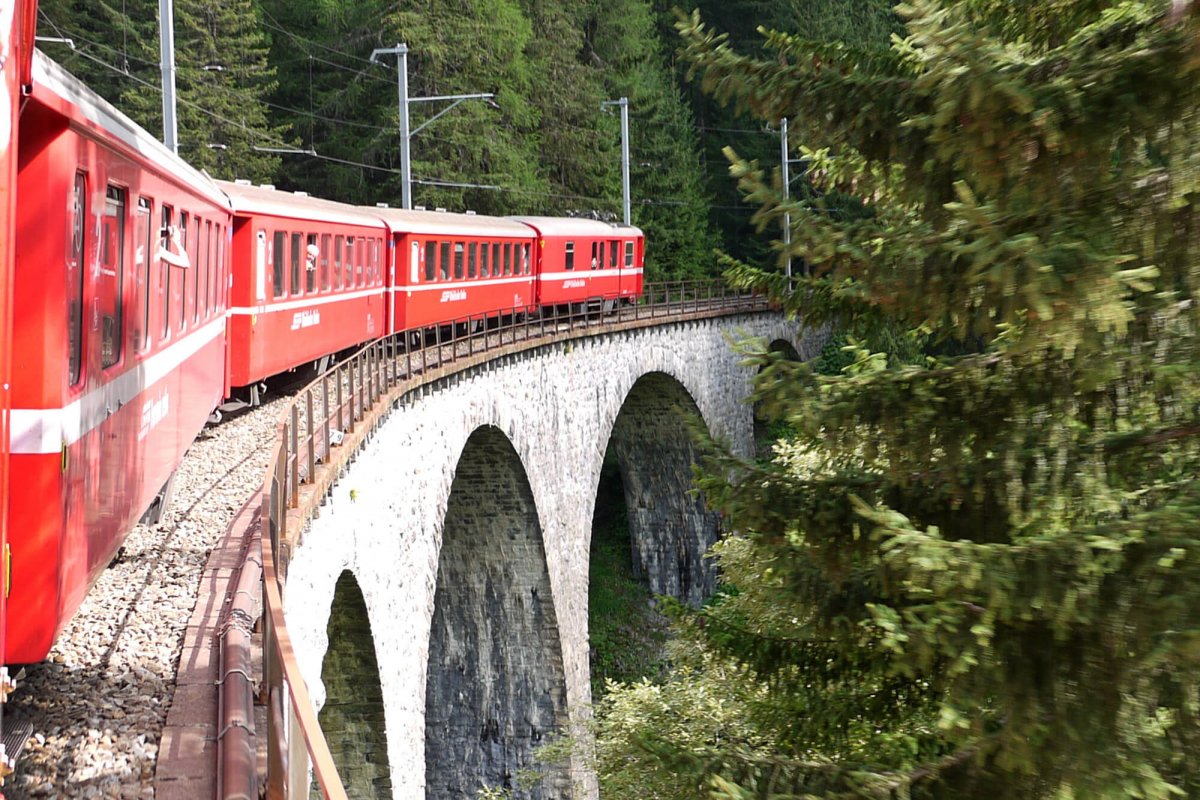 Ultimate Guide to the Bernina Express Train Line