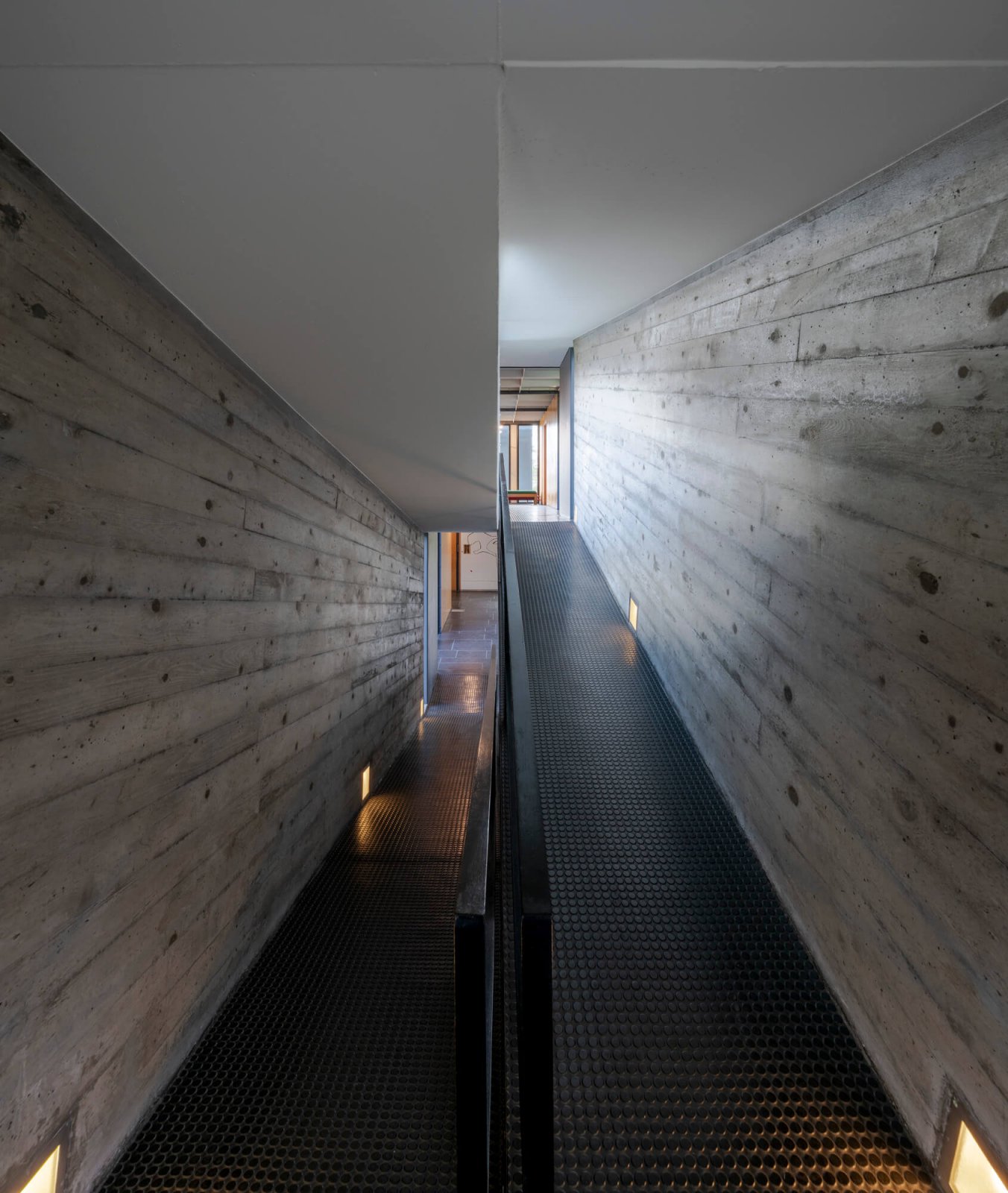 Pavillon Le Corbusier in Zurich: Modernist architecture and design