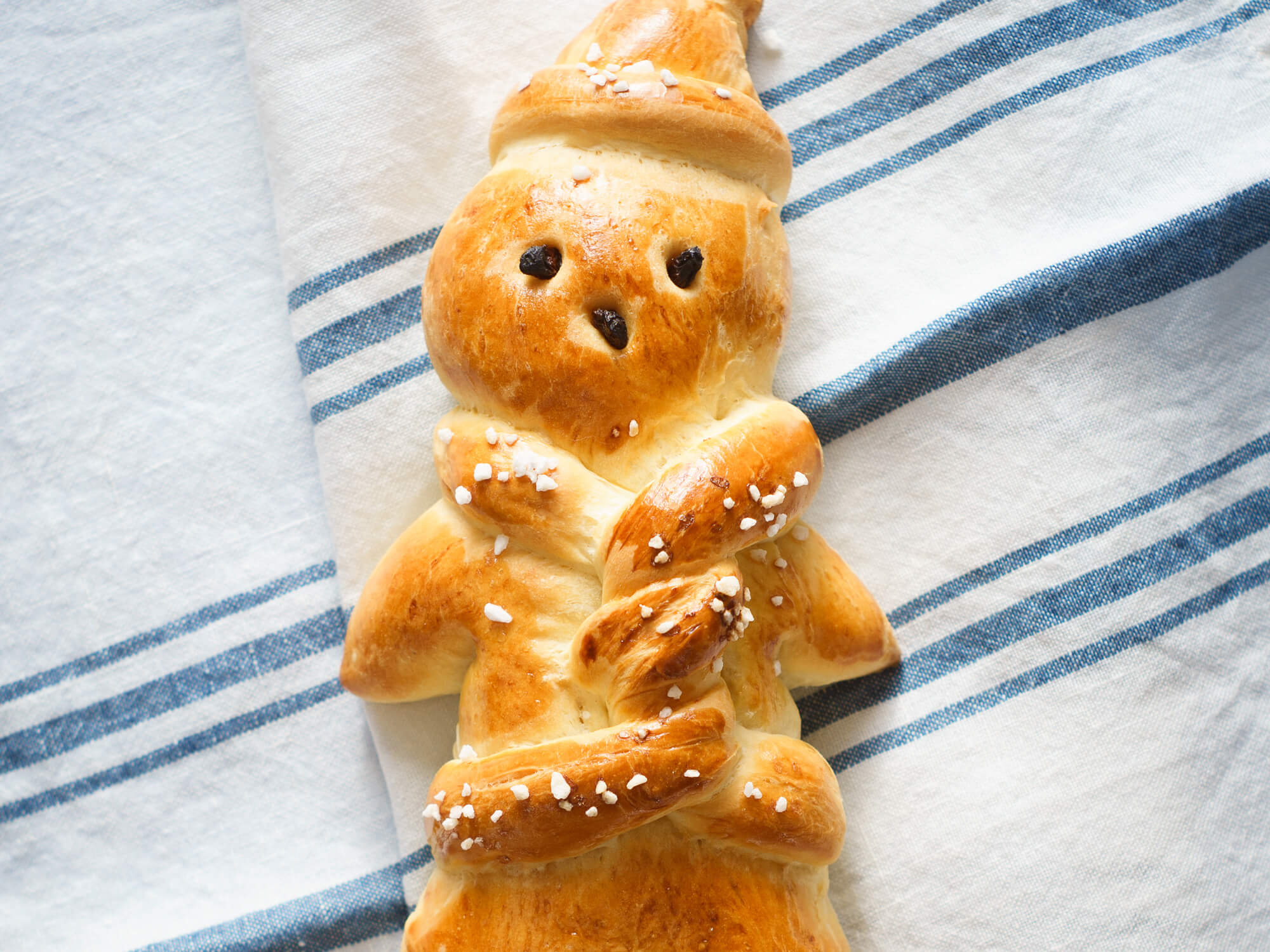 Grittibänz recipe for the Swiss bread man or bread woman - Newly ...