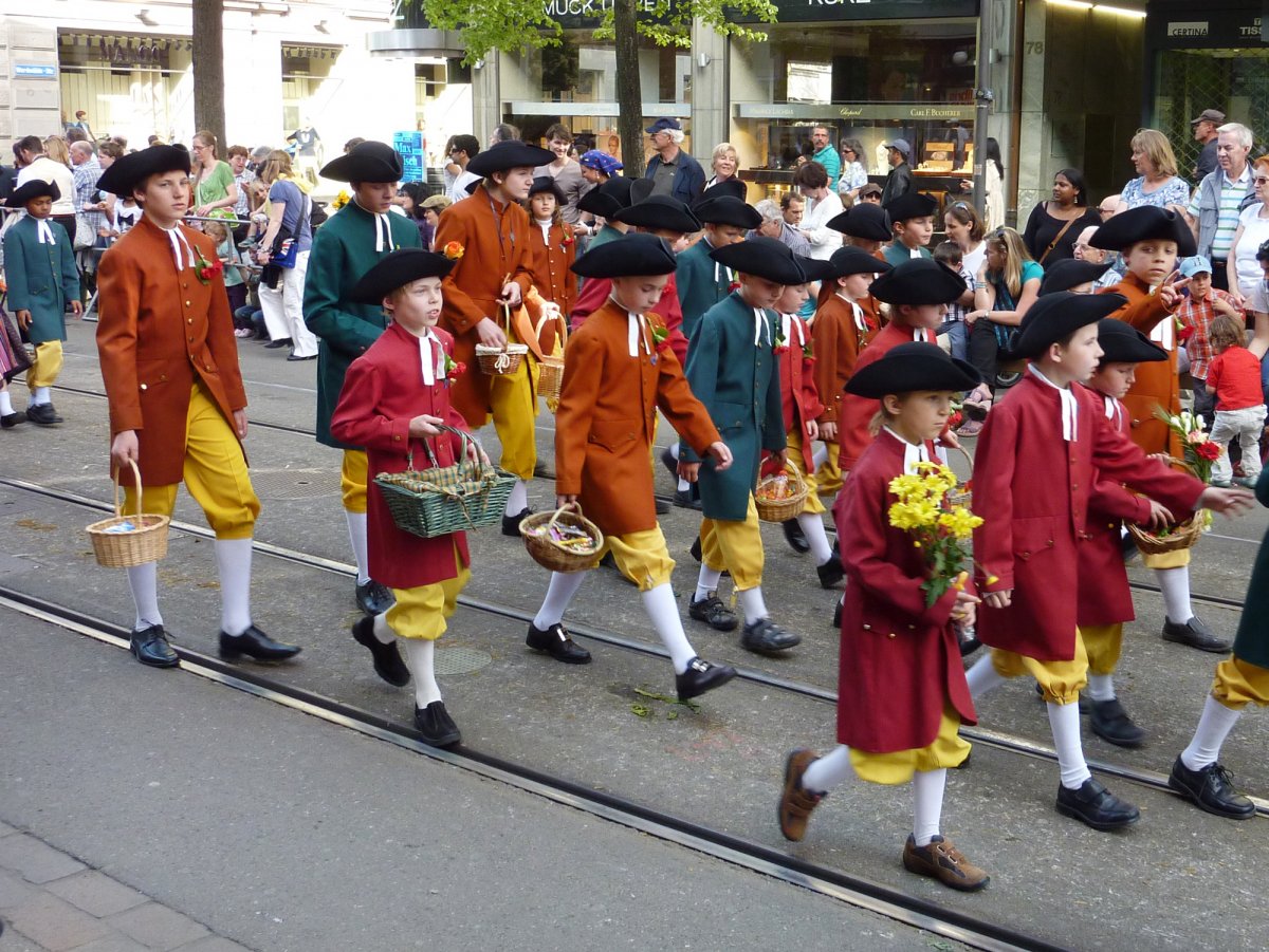 What the Sechseläuten Tradition in Zürich is all about