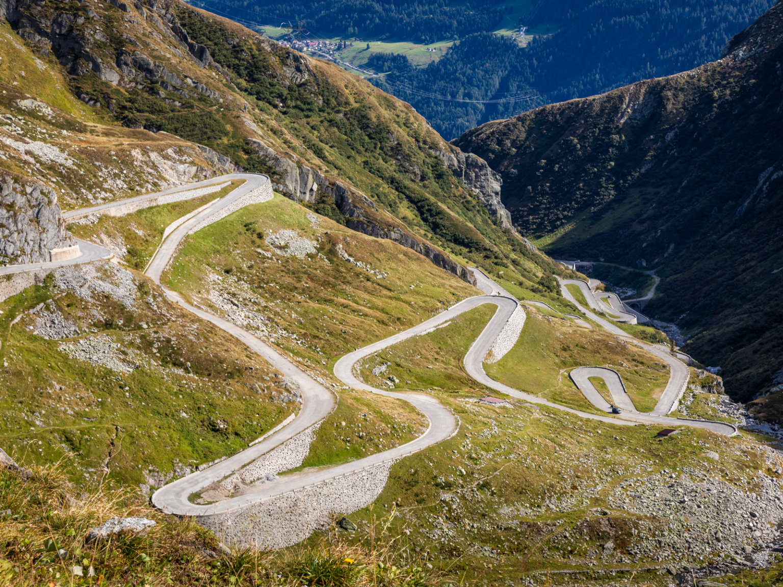 Best Autumn Road Trips in Switzerland (2025)