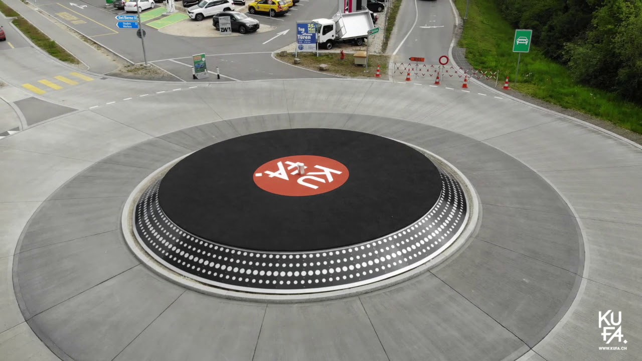 This roundabout in Switzerland is a vinyl turntable - Kufa Kreisel